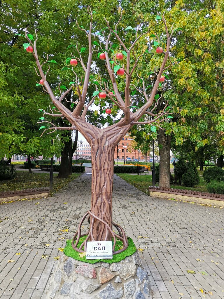 Dekorasyon ve süsleme, onur panosu Кованая яблоня, Moguilev, foto