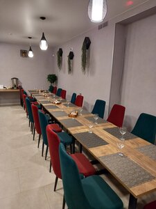 Alpiysky (Alpiyskiy pereulok No:1), kafe  Ufa'dan