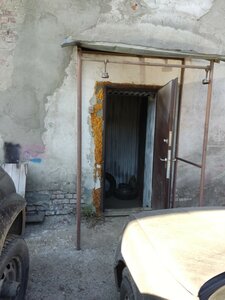PeugeotБокс (ulitsa Polzunova No:1к2), otomobil servisi  Novosibirsk'ten