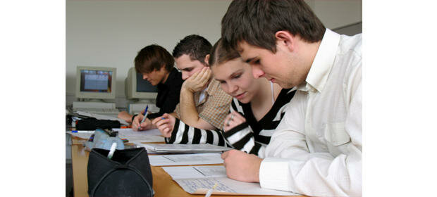 Ortaokul Our Lady of the Rosary College of Chiquinquira, Medellin, foto