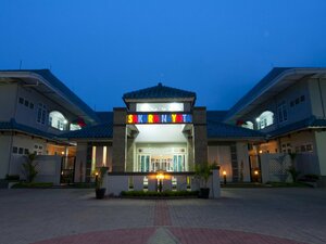 Wisma Sakura Nayuta (West Java, Kota Bekasi City), otel  Bekasi'den
