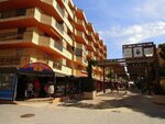 Bahia Dorada (Comunidad Autònoma de Cataluña, Tarragona, Cambrils, Calle Cambrils, 3), otel  Cambrils'ten