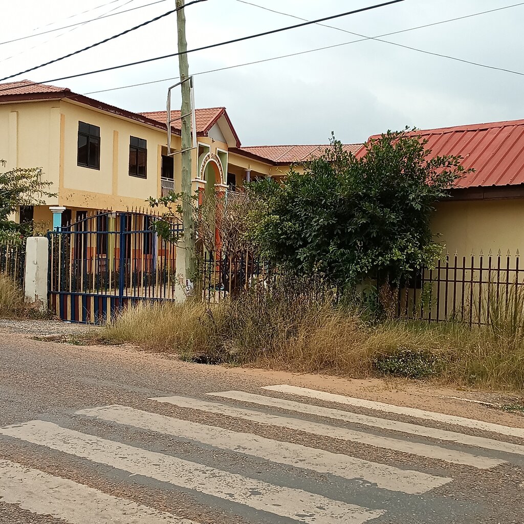 Ortaokul Golden Sunbeam Montessori School, Dünya, foto