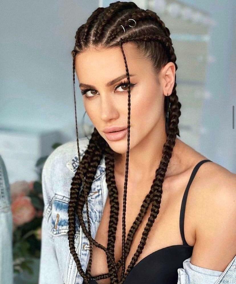 Stil uzmanı, makyöz Kosa, Krasnodar, foto