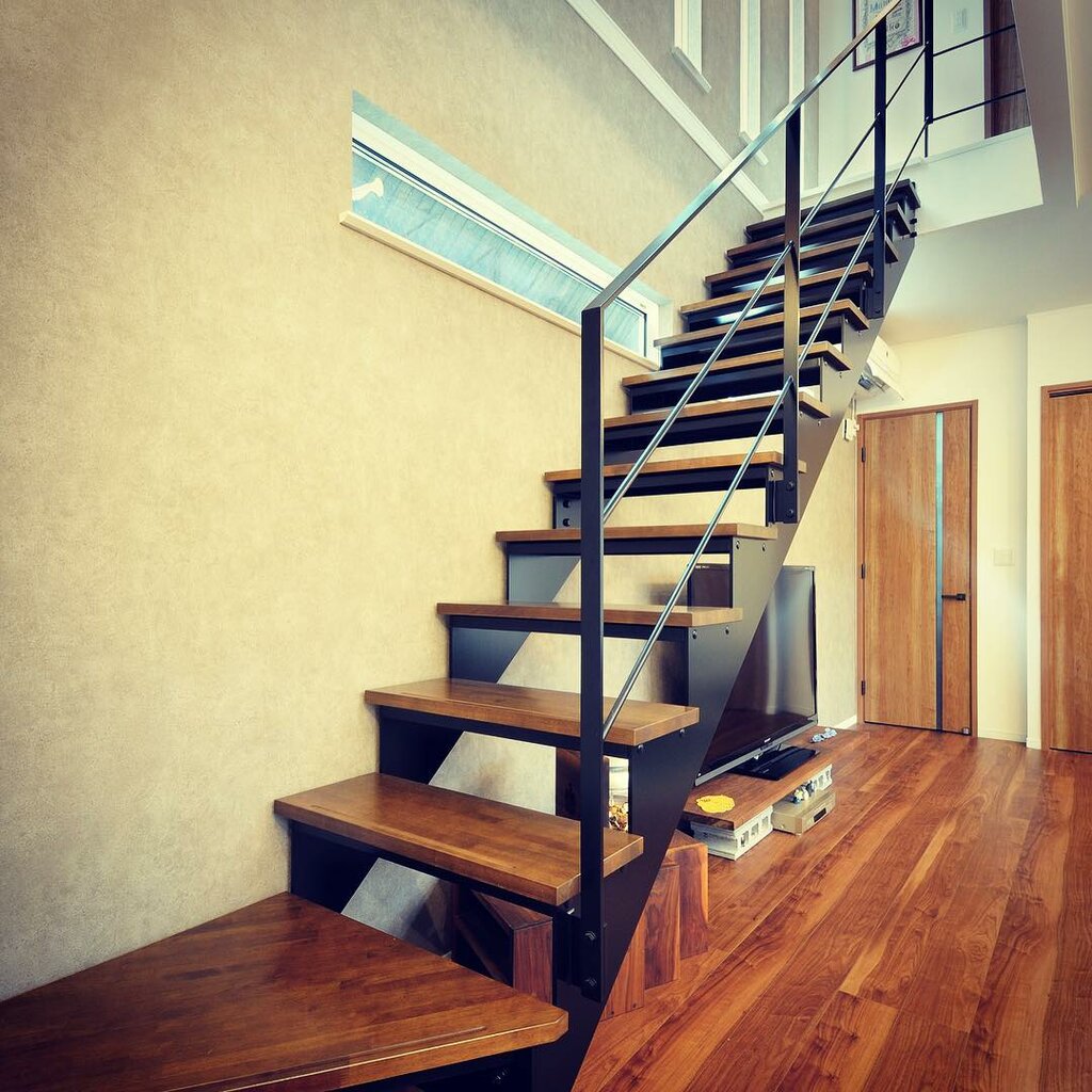 Merdiven ve korkuluklar Stamet, Koroliov, foto