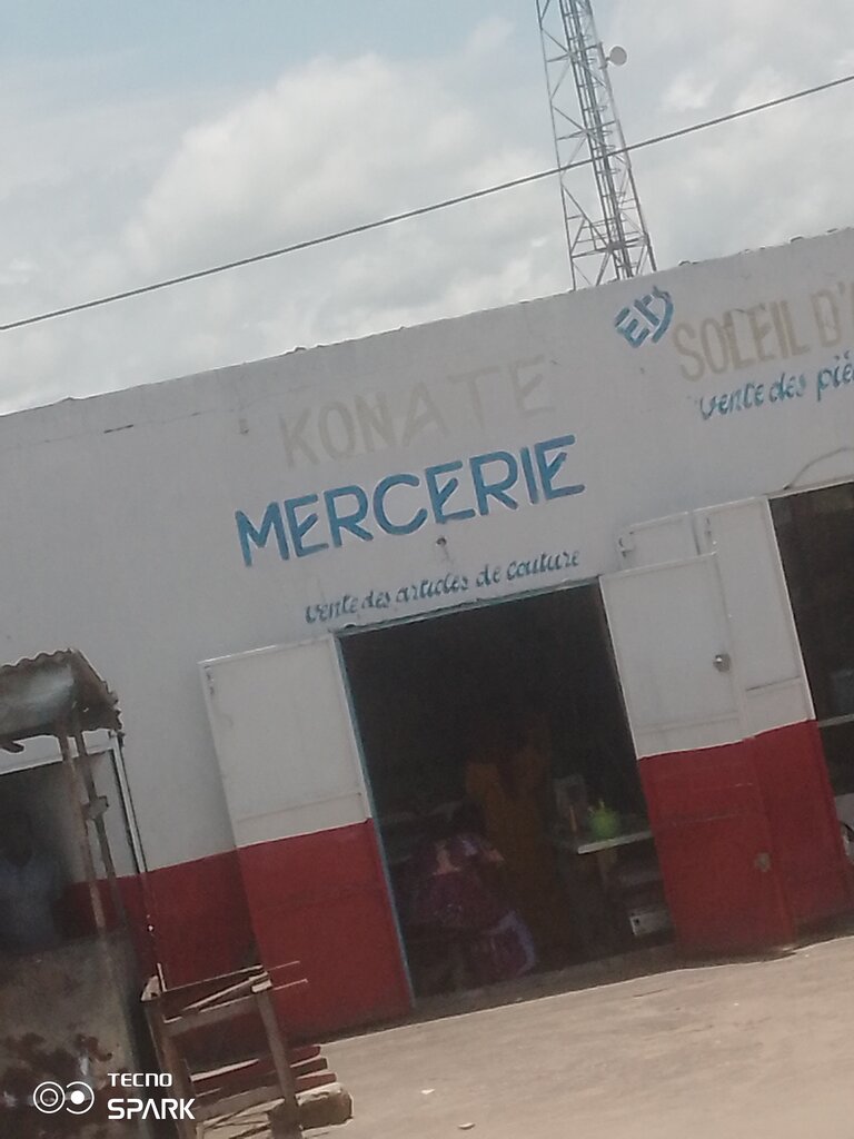Dikiş malzemeleri Mercerie Konaté, Brazzaville, foto
