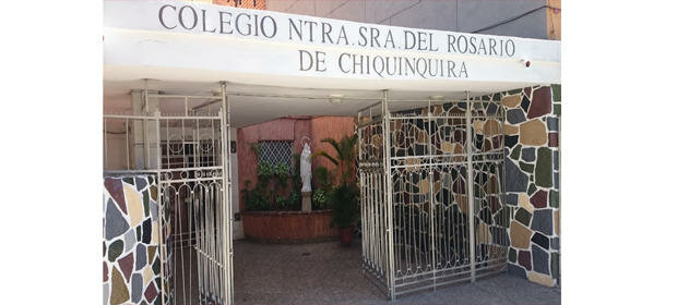 Ortaokul Our Lady of the Rosary College of Chiquinquira, Medellin, foto