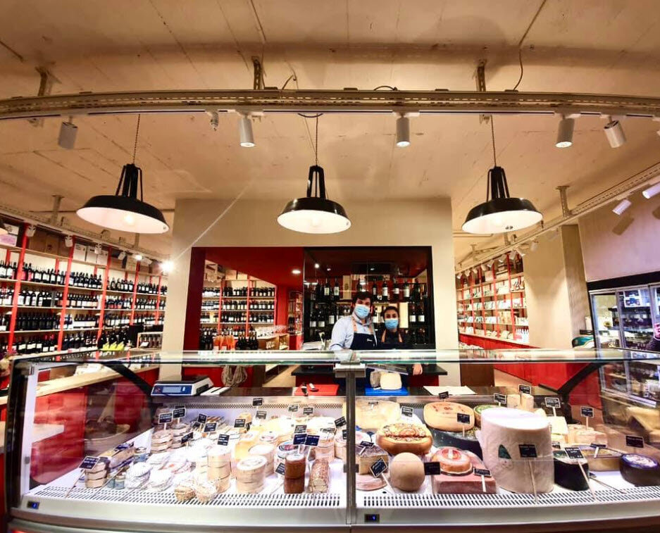 Hediyelik eşya mağazaları La Cave Gourmande Sàrl, Cenova, foto