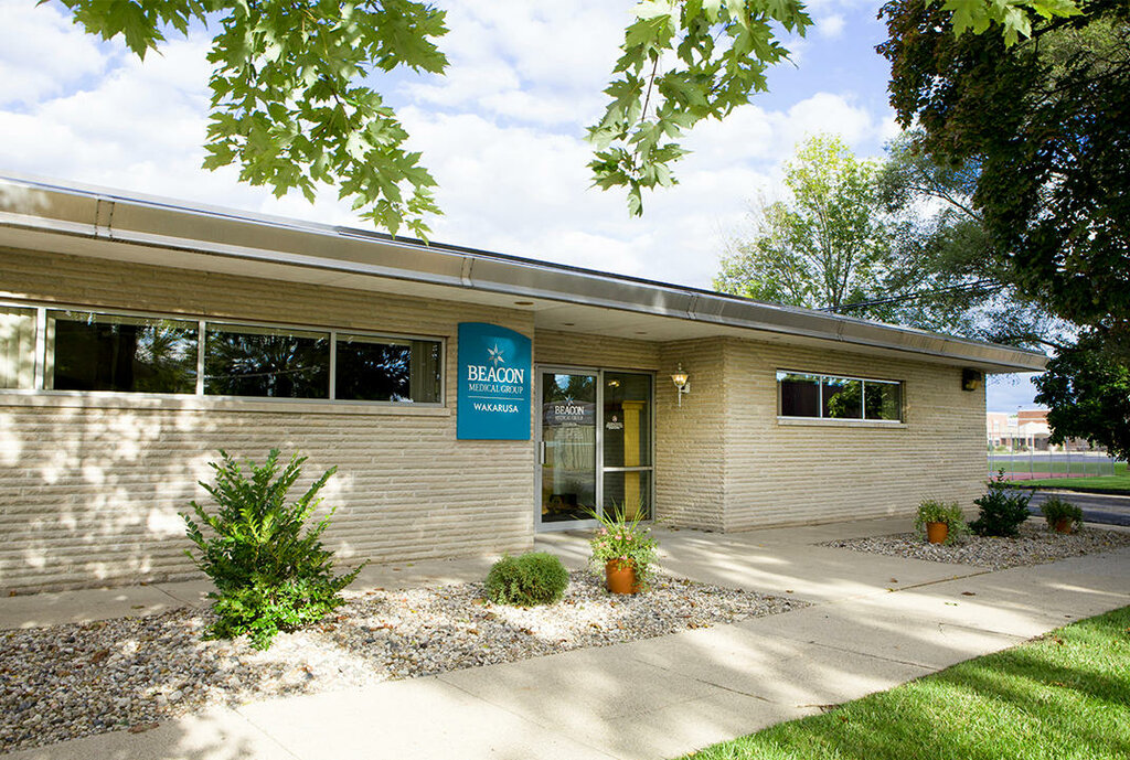 Tıp merkezleri ve klinikler Beacon Medical Group Wakarusa, İndiana Eyaleti, foto
