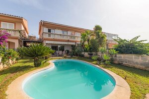Villa Tamarells - Alcúdia (Islas Baleares, Calle Tamarells, 2), otel  Balear Adaları'ndan
