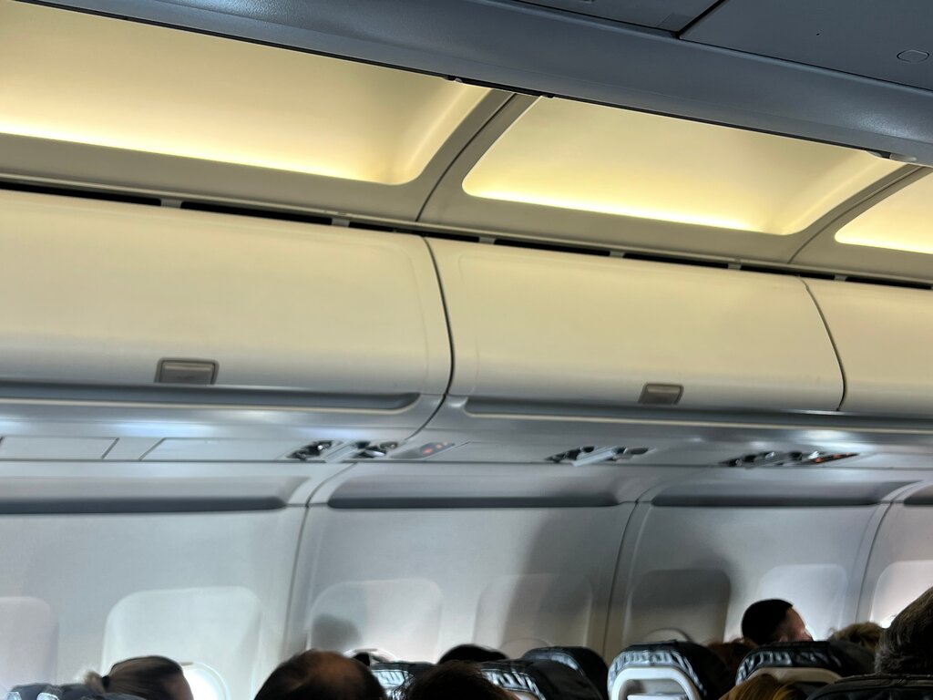 Uçak ve demiryolu biletleri Uralskiye avialinii, Samara, foto