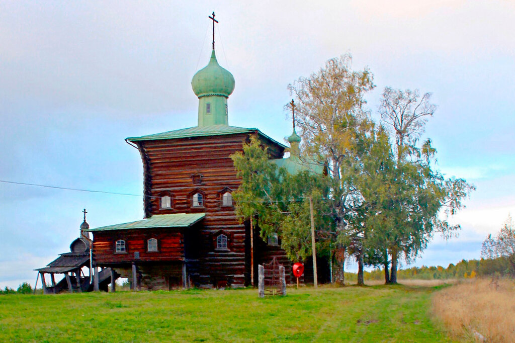 Ortodoks kiliseleri Church of Saint Nicholas the Wonderworker in Nizhny Pochinok, Kirovskaya oblastı, foto