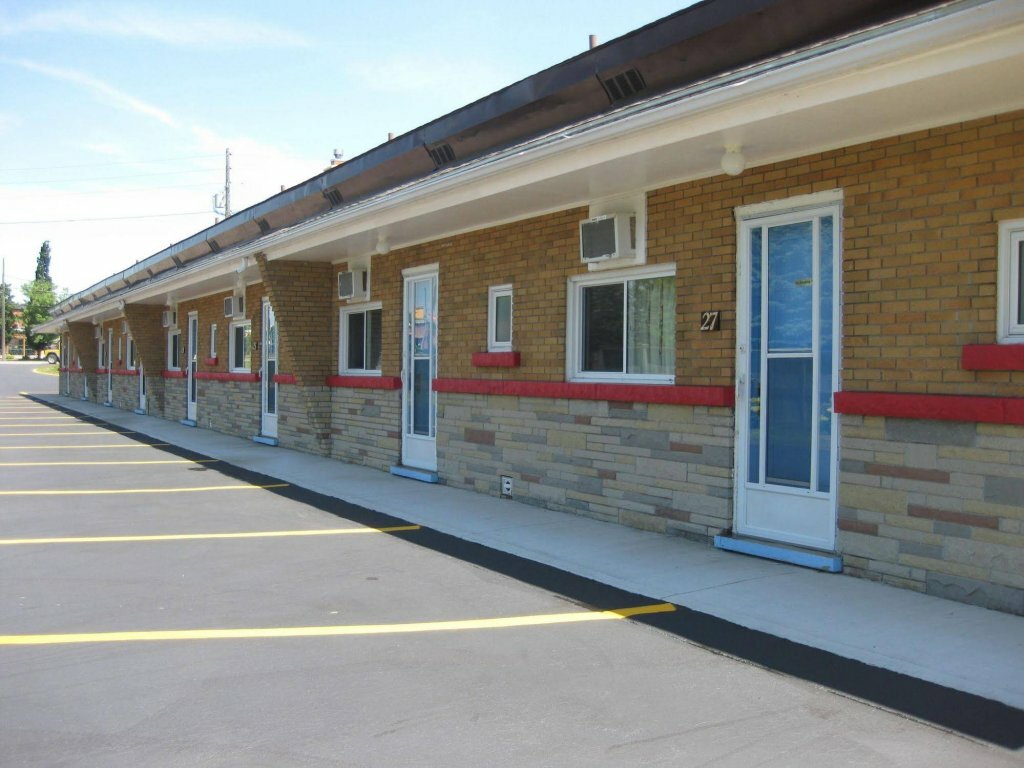 Otel Embassy Motel, Ontario, foto