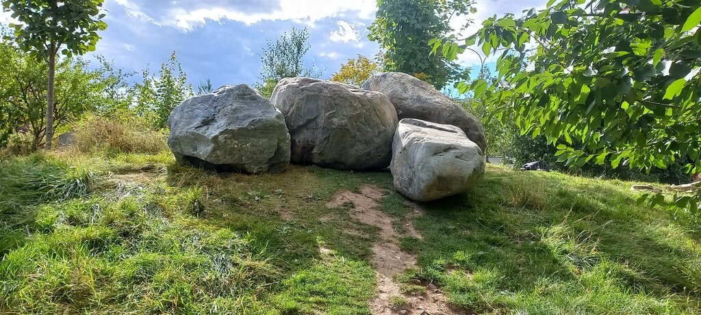 Anıt levhası, anıt taş Камень Малгобек, Podolsk, foto
