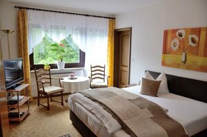 Haus Steffens (Ottersbachtalstrasse 15,53783 Eitorf,), otel  Kuzey Ren‑Vestfalya'dan