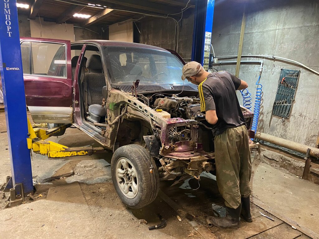 Çıkma yedek parça Razbor-Ural, Yekaterinburg, foto