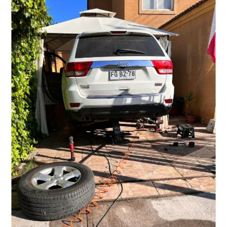 Otomobil ekspertizi Vásquez Garage SPA, Başkent ili, foto