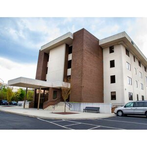 Penn State Health Travel Medicine, штат Северная Каролина, Онслоу ...