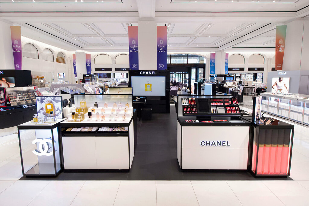 Kozmetik ve parfümeri mağazaları Chanel Fragrance & Beauty, Seul, foto