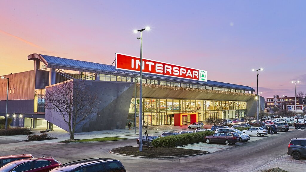 Hipermarket Interspar, Tatabanya, foto