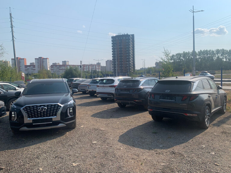 Otomobil satış galerileri Риал-авто, Perm, foto