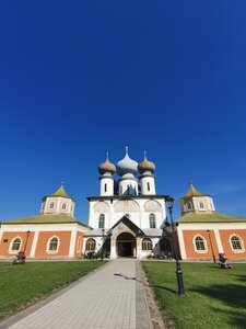 Tserkov Ikony Bozhiyey Materi Vsekh Skorbyashchikh Radost pri bogadelne Tikhvinskogo Uspenskogo monastyrya (Tikhvinskaya ulitsa No:1с14), ortodoks kiliseleri  Tixvin'den