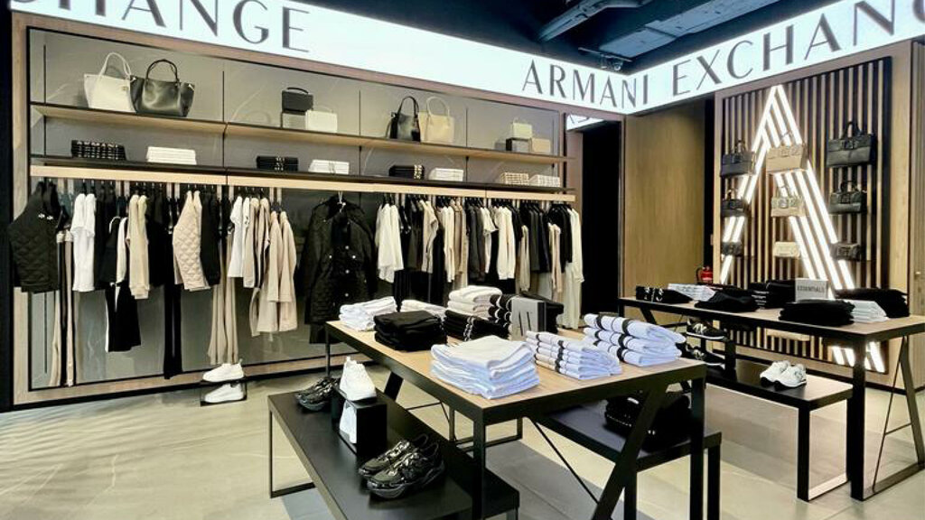 Giyim mağazası Ax Armani Exchange, Köln, foto
