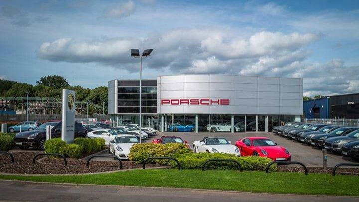 Otomobil satış galerileri Porsche Centre Sutton Coldfield, Birmingham, foto