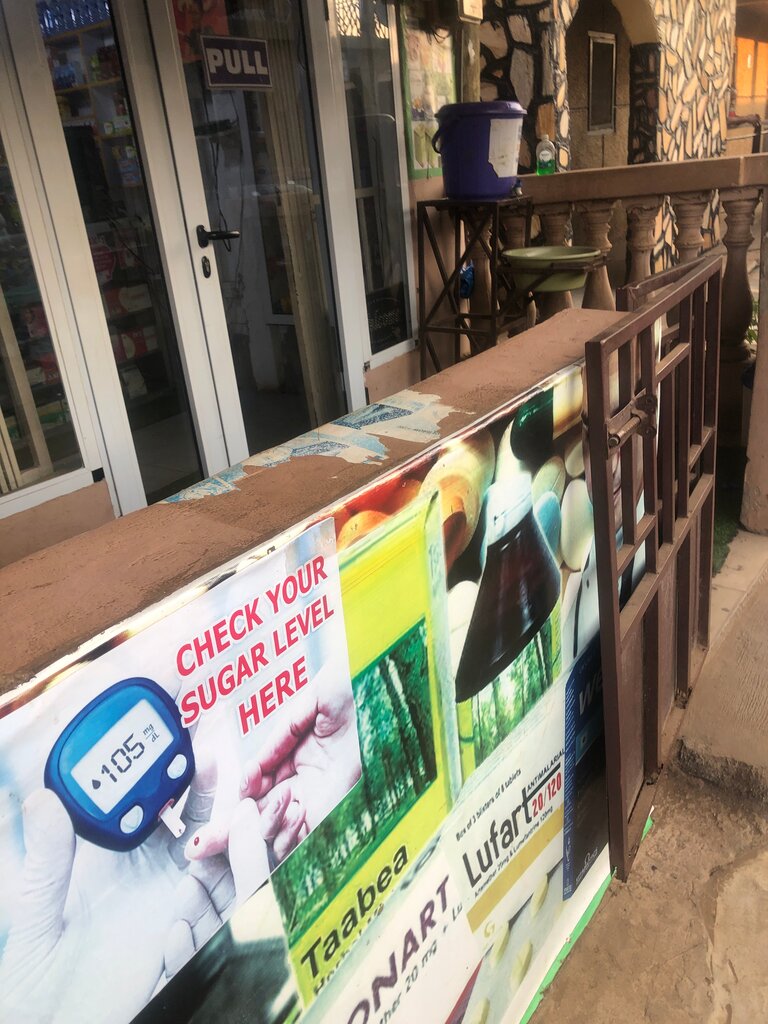 Eczaneler Roland lomotey, Dünya, foto