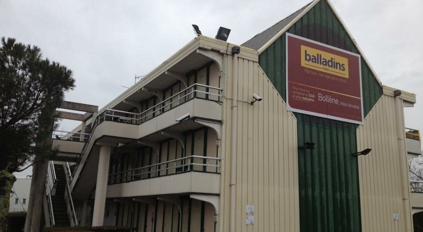 Otel Hôtel balladins Bollène, , foto