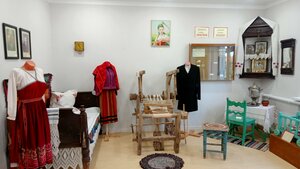 Краеведческий музей (ulitsa Gazovikov No:14), müzeler ve sanat galerileri  Pohvistnevo'dan