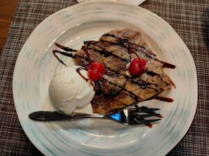Mr. Kruton (Pobedy Street No:65А, Neman), restoran  Neman'dan