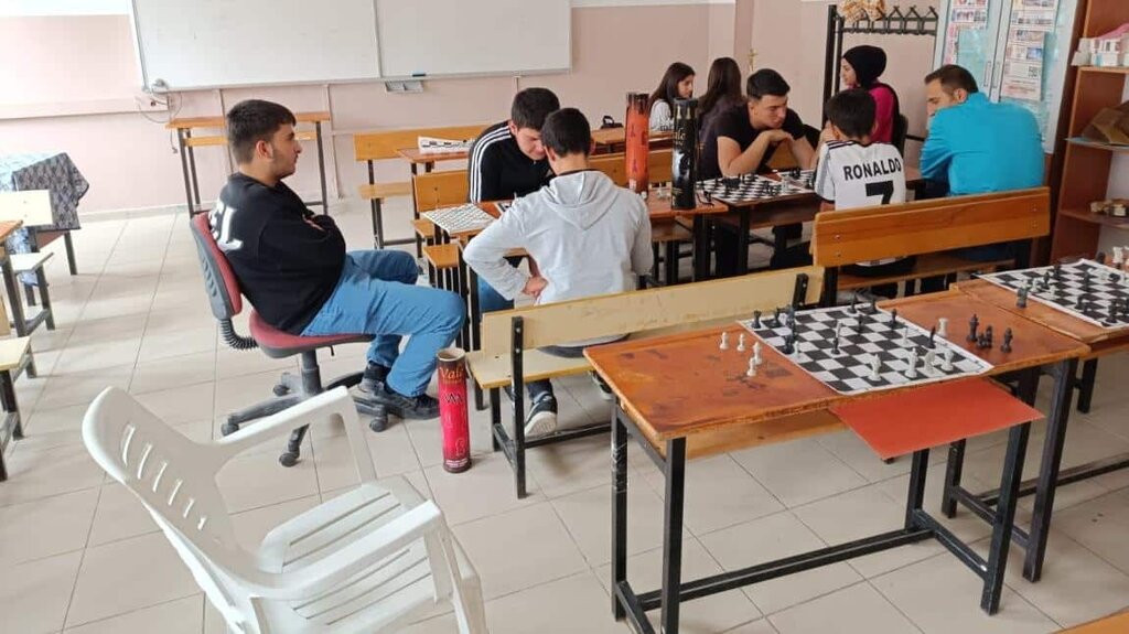 Ortaokul Cumhuriyet Ortaokulu, Sivrice, foto