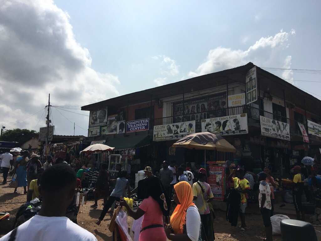 Kuaförler Glow Unisex Salon, Dünya, foto