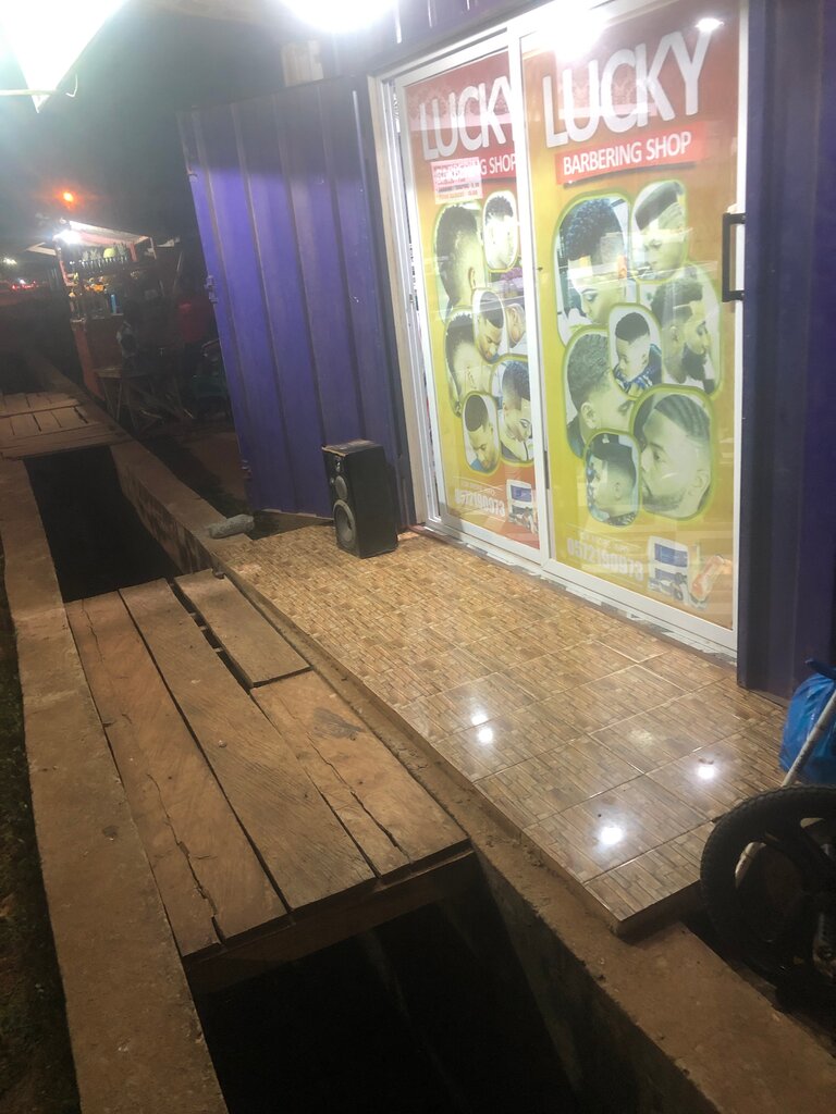 Berberler Lucky, Dünya, foto