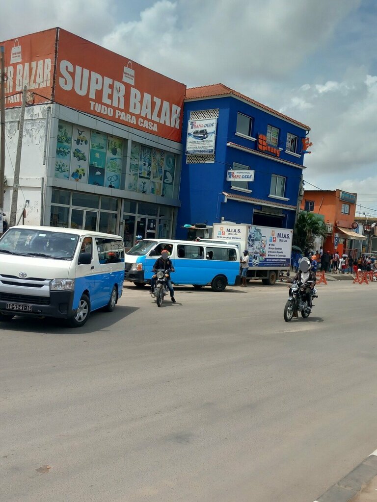Uluslararası kurumlar Trans-dedé, Loanda, foto