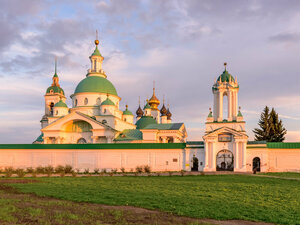 Monastery of St. Jacob & Savior in Rostov (Yaroslavl Region, Town of Rostov, Engelsa Street), manastır  Rostov'dan
