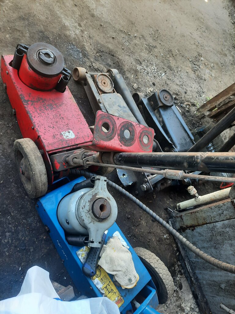 Hidrolik ve basınçlı ekipman tamiri Ремонт гидравлического и пневматического оборудования, Moskova, foto