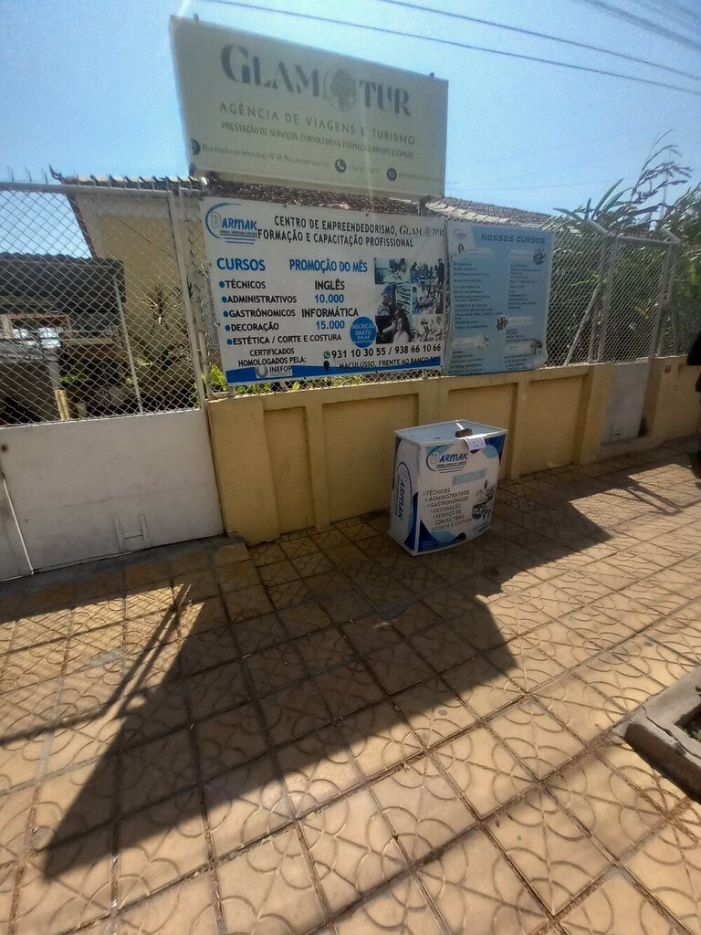 Eğitim merkezleri Darmak, Loanda, foto