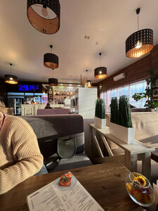 Garage Coffee (Baltiyskaya Street No:77, Barnaul), kafe  Barnaul'dan
