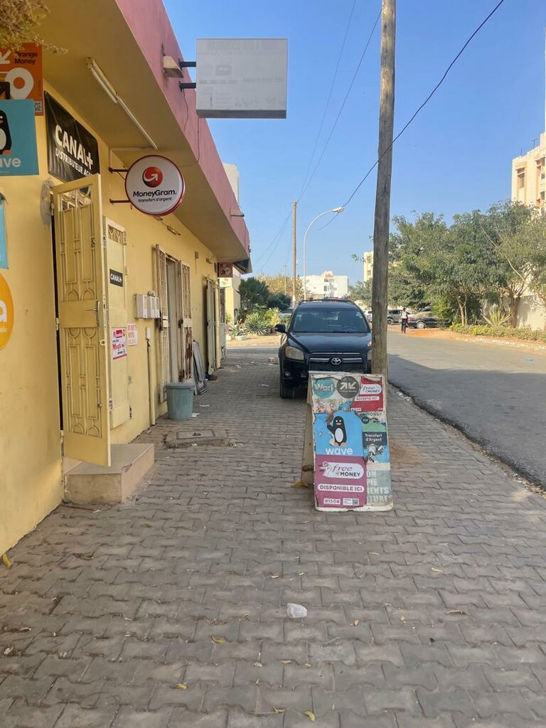 Mini-market Boutique Dian Et Freres, Dakar, foto