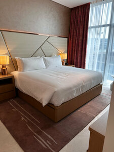 Hilton Dubai Creek (Tariq Bin Ziyad Street No:U5B), otel  Dubai'den