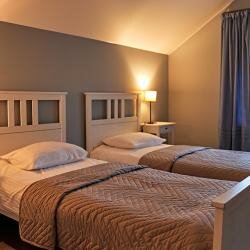 Tsarstvo Korolevstvo (Pervomayskaya ulitsa No:1к2, Roschino), otel  Saint‑Petersburg ve Leningradskaya oblastından