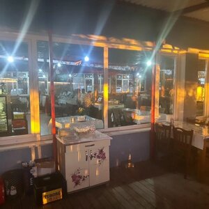 Germe Balık Restaurant (İstanbul, Arnavutköy, Tayakadın-Yassıören Cad., 215), restoran  Arnavutköy'den