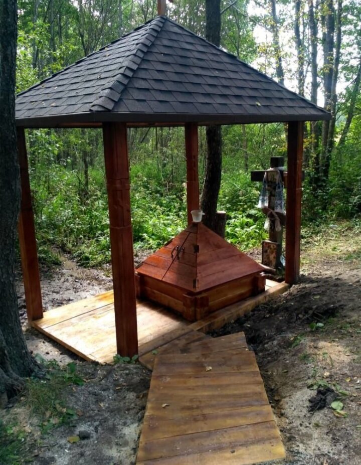 Pınar, çay Spring, stream, Brianskaya oblastı, foto