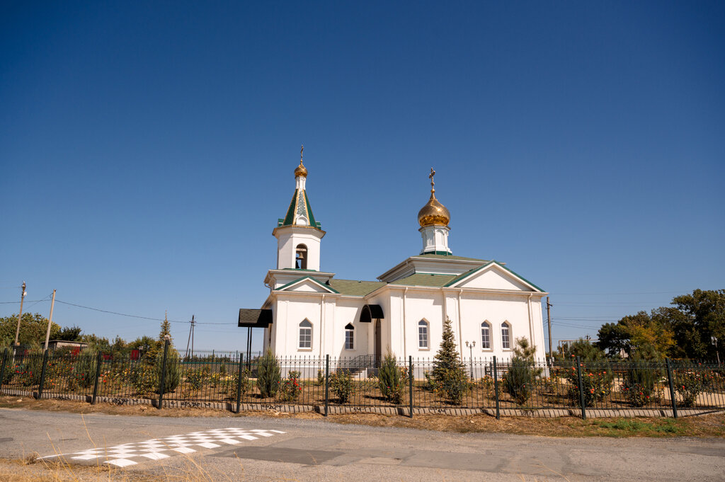 Ortodoks kiliseleri Церковь Троицы Живоначальной, Rostovskaya oblastı, foto
