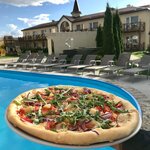 Grand Alberto Pizza (Rossiyskaya ulitsa No:3), pizzacılar  Zelenogradsk'tan