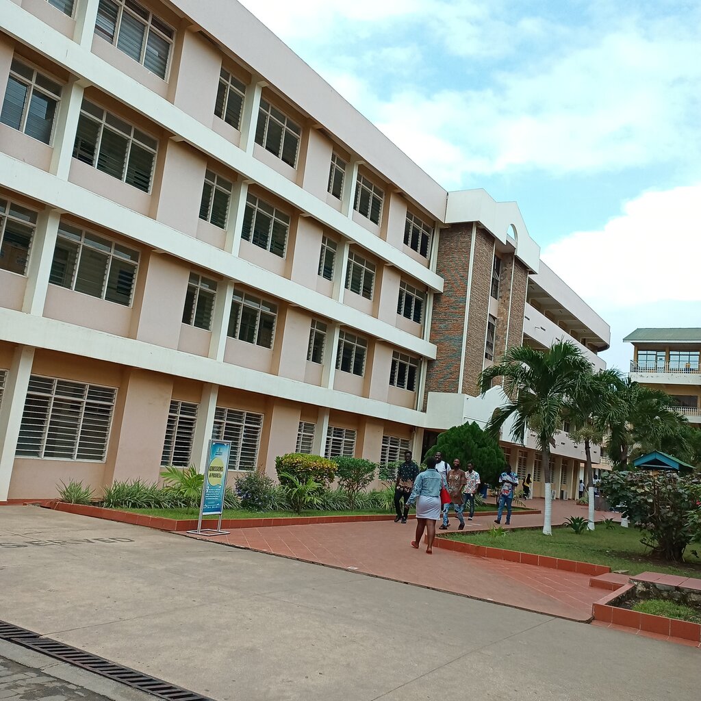 Üniversiteler Accra Technical University, Akra, foto