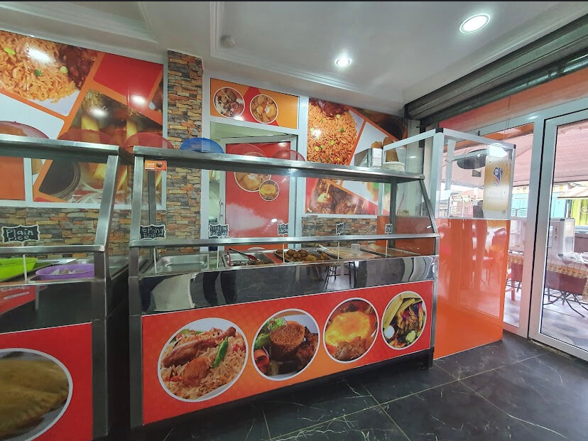 Restoran M25 Fast Food & Catering Services, Kumasi, foto