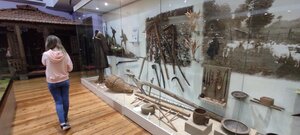 Абхазский государственный музей (prospekt Leona No:22, Sukhumi), müzeler ve sanat galerileri  Suhum'dan